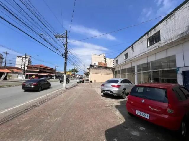 Prédio para Locação em Praia Grande/SP Vila Mirim