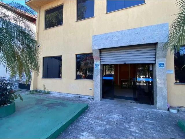 Prédio para Locação em Rio de Janeiro/RJ Bangu