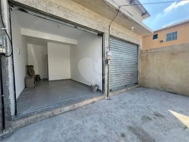 Prédio para Locação em Rio de Janeiro/RJ Campo Grande