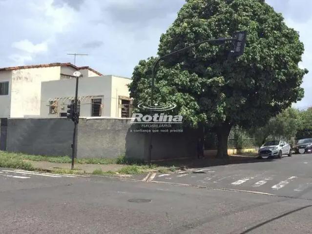 Prédio para Locação em Uberlândia/MG Martins