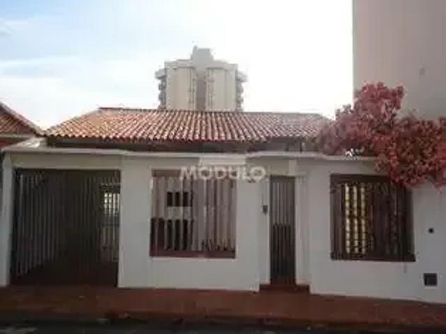 Prédio para Locação em Uberlândia/MG Martins