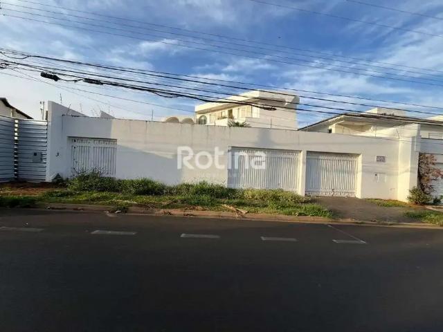 Prédio para Locação em Uberlândia/MG Morada da Colina 4 Quartos
