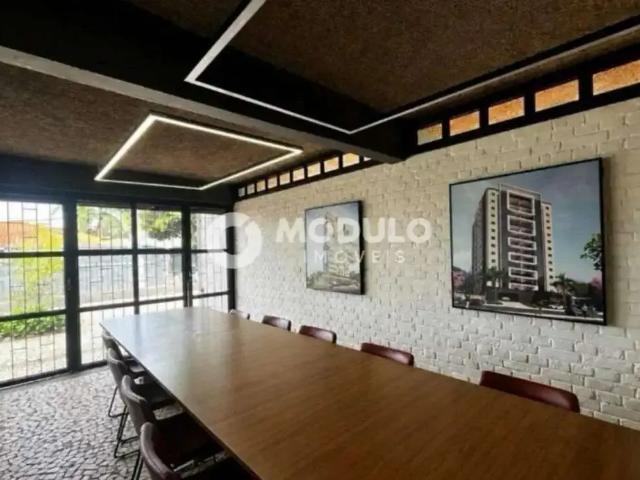 Prédio para Locação em Uberlândia/MG Lidice