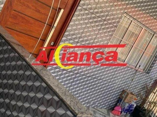 Prédio Residencial com dois salões para renda