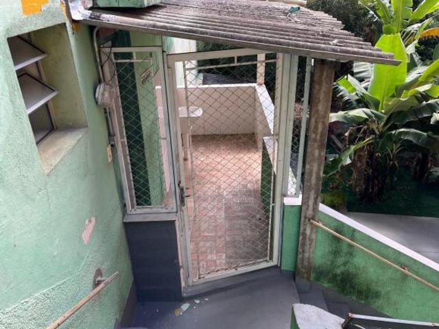 Prédio Residencial e Comercial