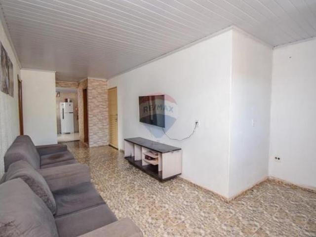 Prédio Residencial e Comercial com loja no térreo e apartamento de 3 quartos no 2° andar