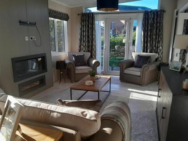 Preesall, Lancashire, 2 Bedroom Lodge