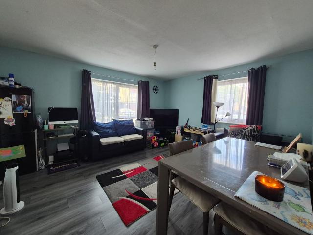 Premier Court, Ponders End EN3, 2 bed flat to rent, £1,700 pcm | PrimeLocation