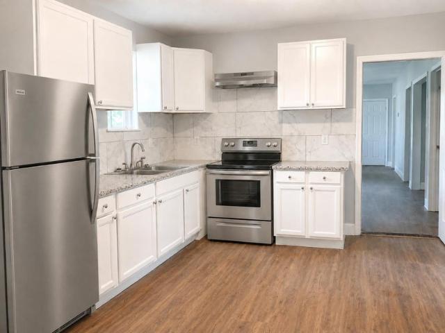 PREMIER FULLY FURNISHED ROOMS NEAR DOWNTOWN HOUST