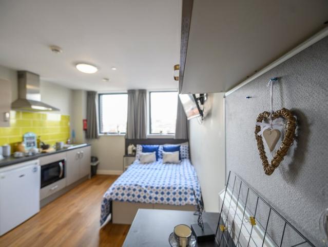 Premium Double Bed Studio | Sheffield City Centre