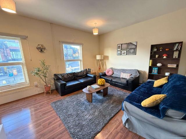 Premium Double Rooms all bills inc Room 6