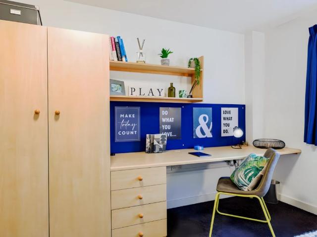 Premium Plus Ensuite