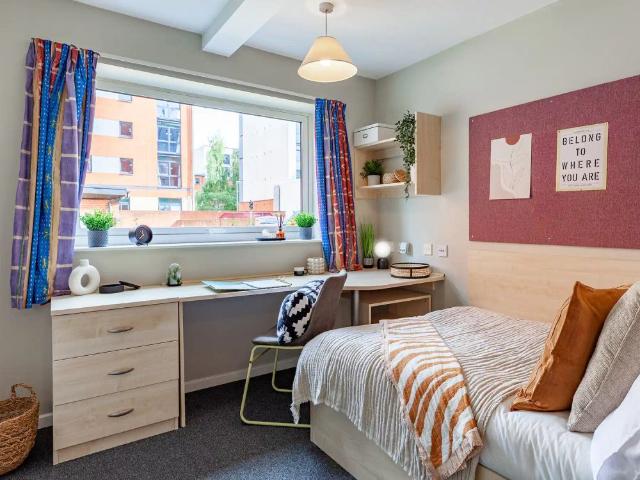 Premium Plus Ensuite