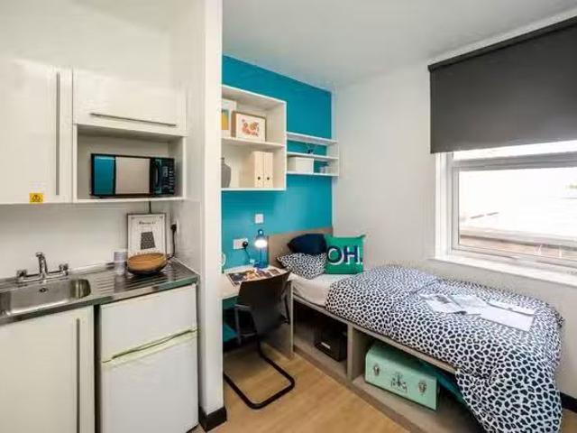 Premium Plus Studio