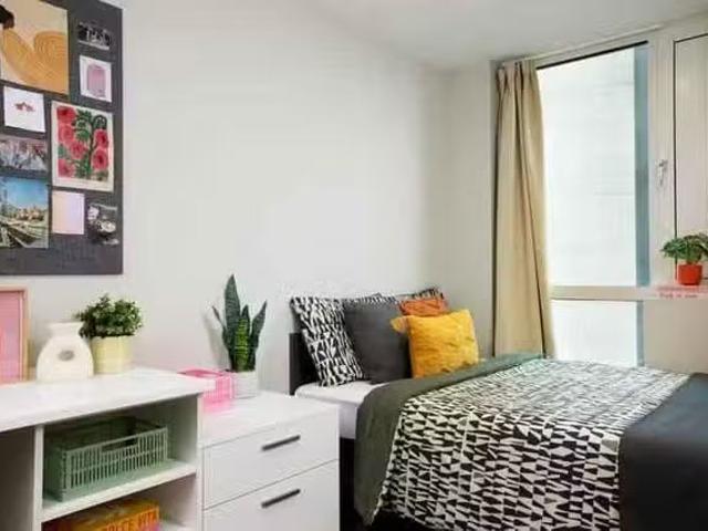 Premium Range 1 Ensuite