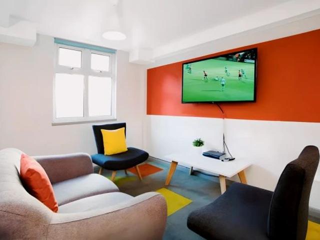 Premium Range 1 Studio