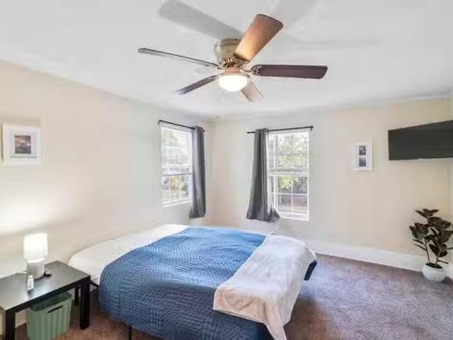 Premium Room with Desk and TV