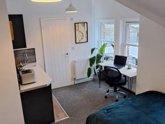 Premium Rooms for Professionals