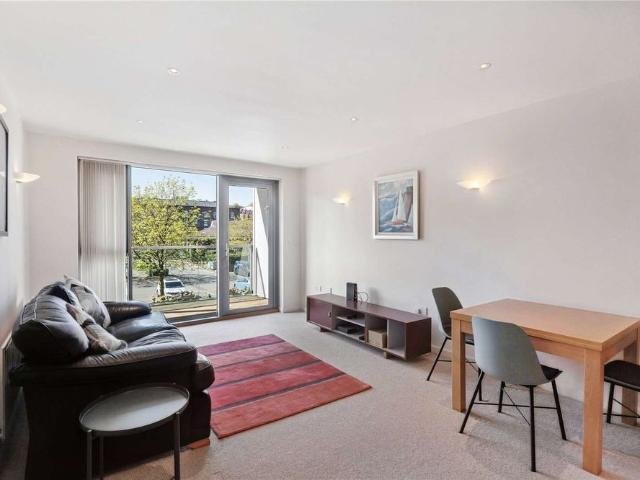 Premium Two Bedroom Waterside Apartment with Large Balcony & Parking