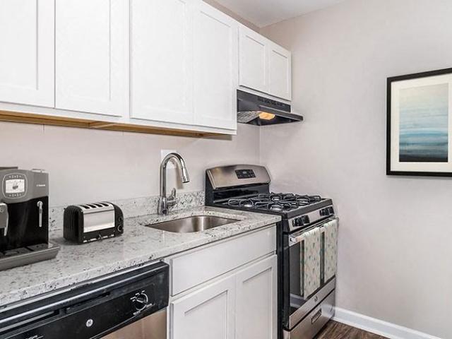 Prentiss Creek at Downers Grove Apartments 2 Bedroom Apartment for Rent at 2110 Prentiss Dr, Downers Grove, IL 60516