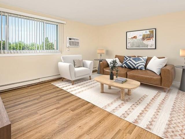 Prentiss Creek at Downers Grove Apartments 2 Bedroom Apartment for Rent at 2110 Prentiss Dr, Downers Grove, IL 60516