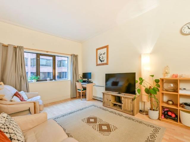 Prescot Street, Aldgate, London E1, 1 bed flat to rent, £2,145 pcm | PrimeLocation
