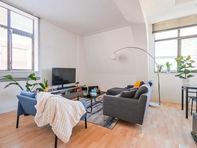 Prescot Street, Aldgate, London, E1 1 bed flat to rent £2,384 pcm £550 pw