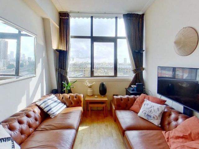 Prescot Street, Aldgate, London E1, 2 bed flat to rent, £3,012 pcm | PrimeLocation