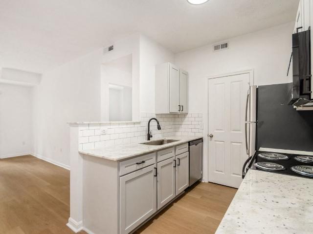 Prescott Place 2 Bedroom Apartment for Rent at 351 Peat Moss Dr, Columbus, OH 43235 Crosswoods