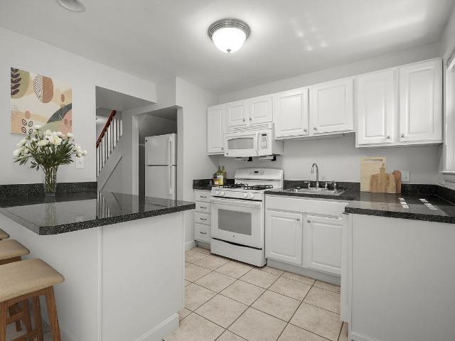 President Village 1 Bedroom Apartment for Rent at 9 Adams Ct, Fall River, MA 02720