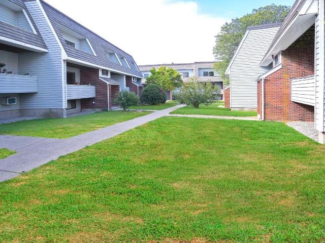 Presidential Estates 2 Bedroom Apartment for Rent at 1020 Southern Artery, Quincy, MA 02169 Quincy Point