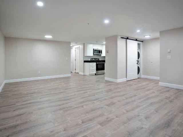 Presidential Estates 2 Bedroom Apartment for Rent at 1020 Southern Artery, Quincy, MA 02169 Quincy Point