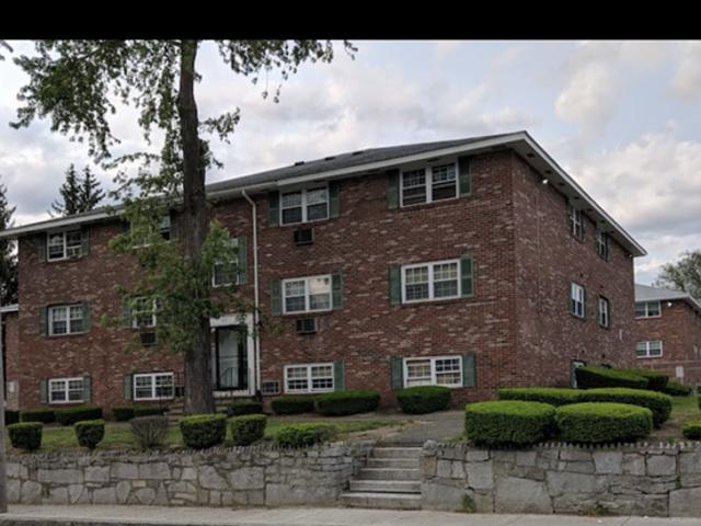 Presidential Park Condominiums 2 Bedroom Apartment for Rent at 345 Hildreth St, Lowell, MA 01850 Centralville