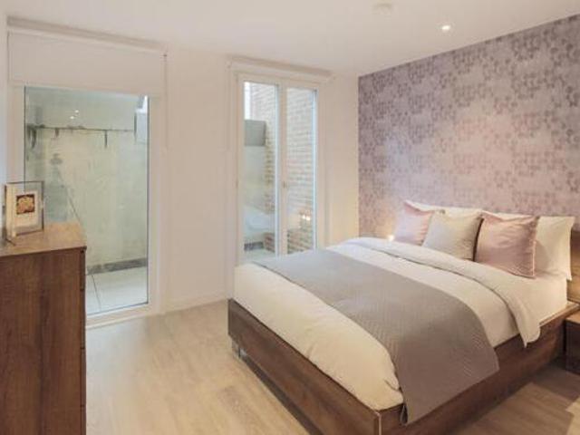 Pressing Lane, Hayes, 2 Bedroom Apartment