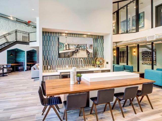 Preston at Biltmore Studio Apartment for Rent at 2323 E Highland Ave, Phoenix, AZ 85016