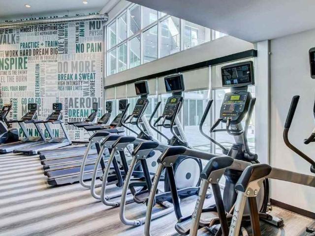 Preston at Biltmore 1 Bedroom Apartment for Rent at 2323 E Highland Ave, Phoenix, AZ 85016