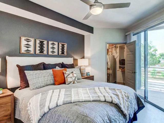 Preston at Biltmore 2 Bedroom Apartment for Rent at 2323 E Highland Ave, Phoenix, AZ 85016