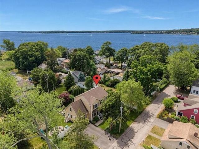Preston Dr, Warwick, Home For Sale