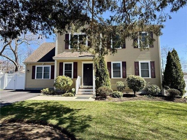 Preston Dr, Warwick, Home For Sale