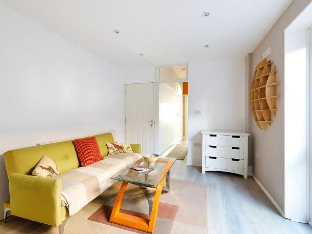 Preston Drove, Brighton BN1, 1 bed flat to rent, £1,700 pcm | PrimeLocation