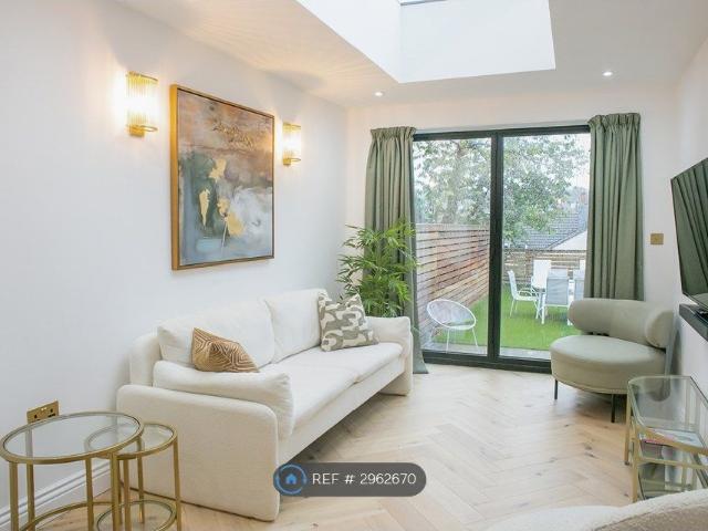 Preston Drove, Brighton BN1, 3 bed maisonette to rent, £2,975 pcm | PrimeLocation