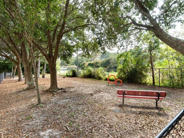Preston Grove 1 Bedroom Apartment for Rent at 1825 Grove Point Rd, Savannah, GA 31419