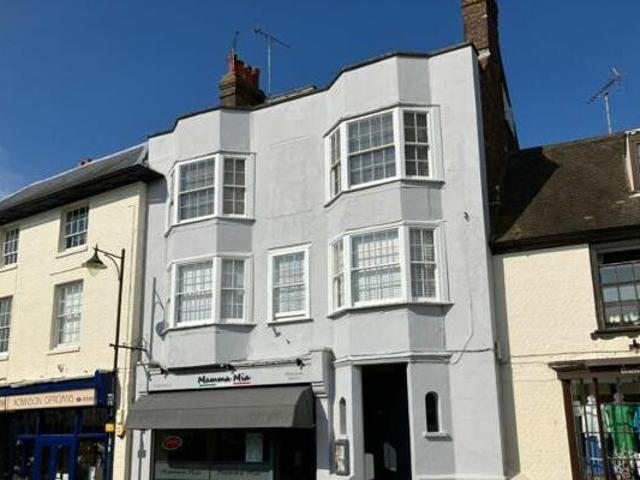 Preston House, B High Street, 2 Bedroom Apartment