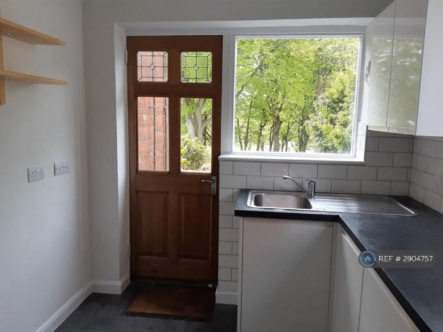 Preston Park Avenue, Brighton, BN1 2 bed flat to rent £1,600 pcm £369 pw