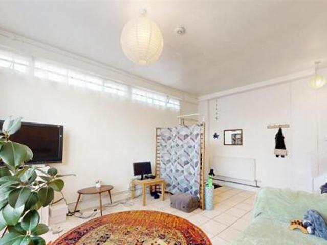 Preston Place, Willesden Green, 2 Bedroom Mews