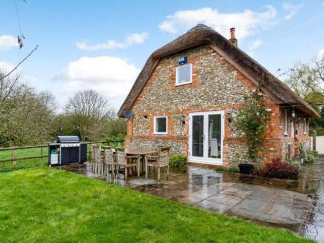 Preston, Ramsbury, 2 Bedroom Detached