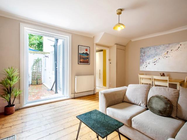 Preston Road, Brighton BN1, 1 bed flat to rent, £2,500 pcm | PrimeLocation