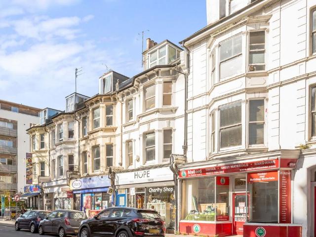 Preston Road, Brighton, BN1 6AE 6 bed maisonette to rent £3,000 pcm £692 pw