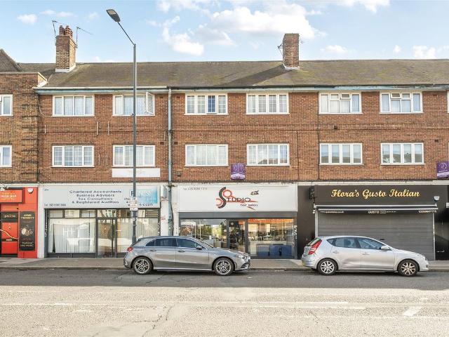 Preston Road, Harrow. Middlesex. HA3, 1 bed flat to rent, £1,450 pcm | PrimeLocation