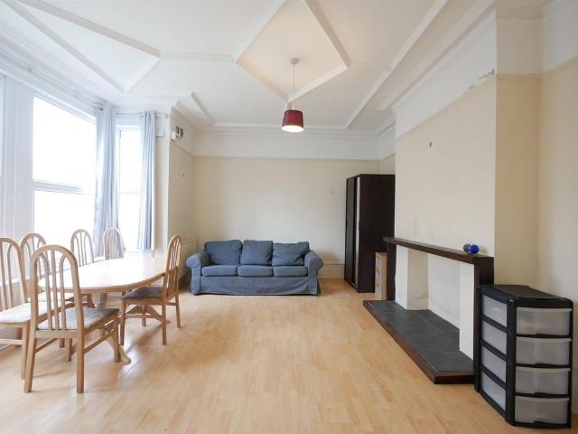 Preston Road, Leytonstone, London E11, 1 bed flat to rent, £1,550 pcm | PrimeLocation